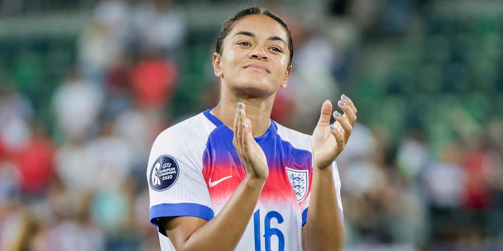 Why England Lionesses Won't Take the Knee After Jess Carter Suffers ...