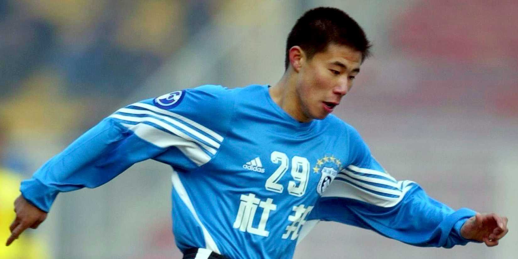 What Really Happened to Man Utd Flop Dong Fangzhuo After 'Plastic ...
