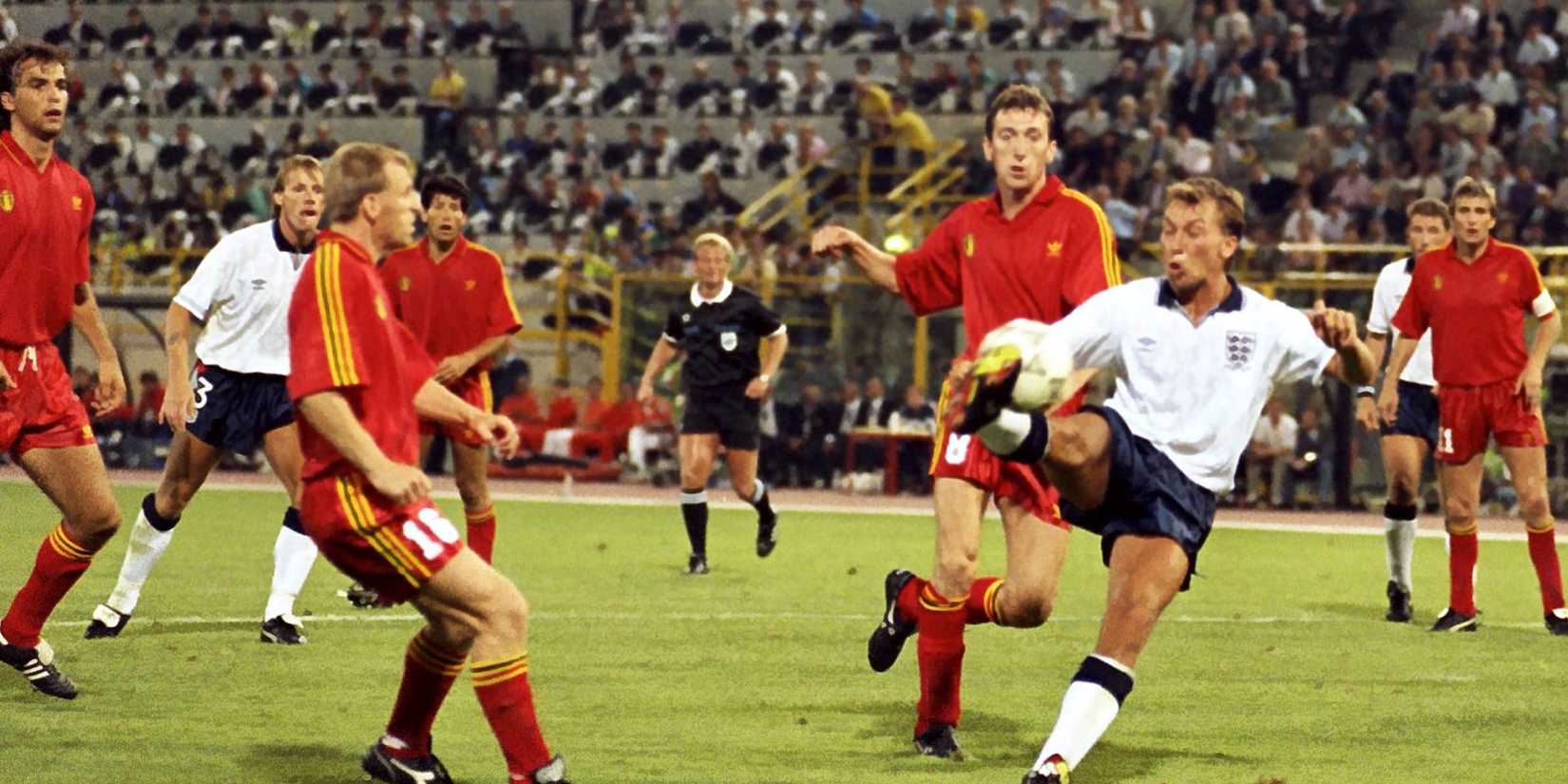 10 Greatest England Goals in Football History [Ranked]