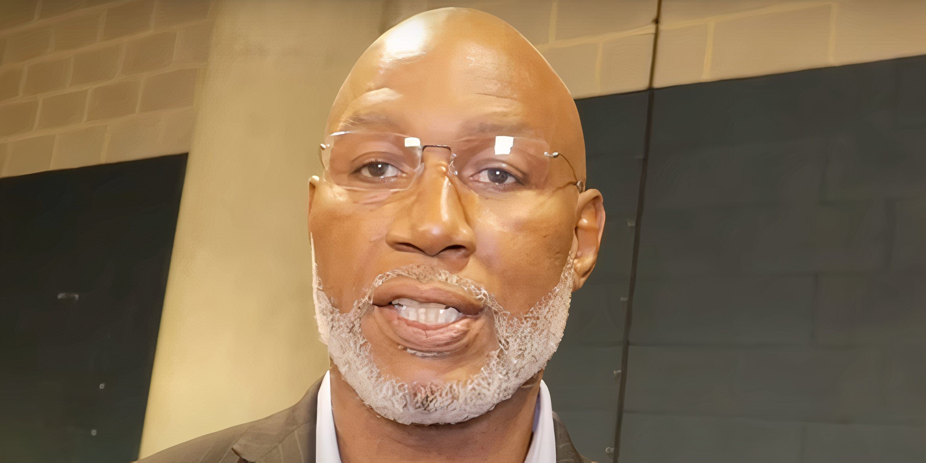 Lennox Lewis Names 1 Heavyweight Who 'Has Best Chance' of Beating ...