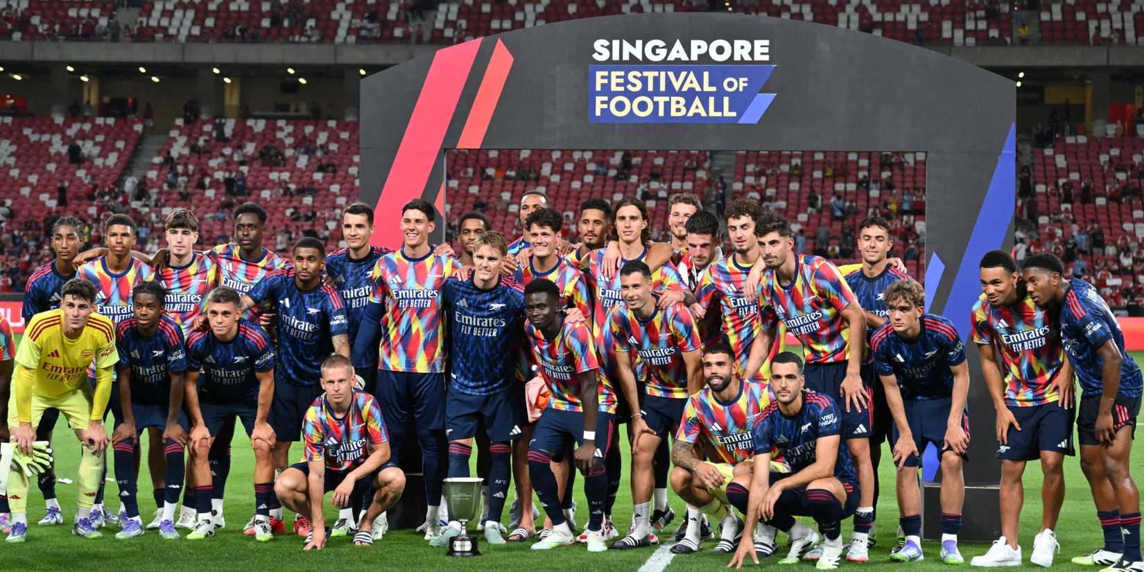 Arsenal Bizarrely Lift Trophy 15 Minutes After Losing Pre-Season ...