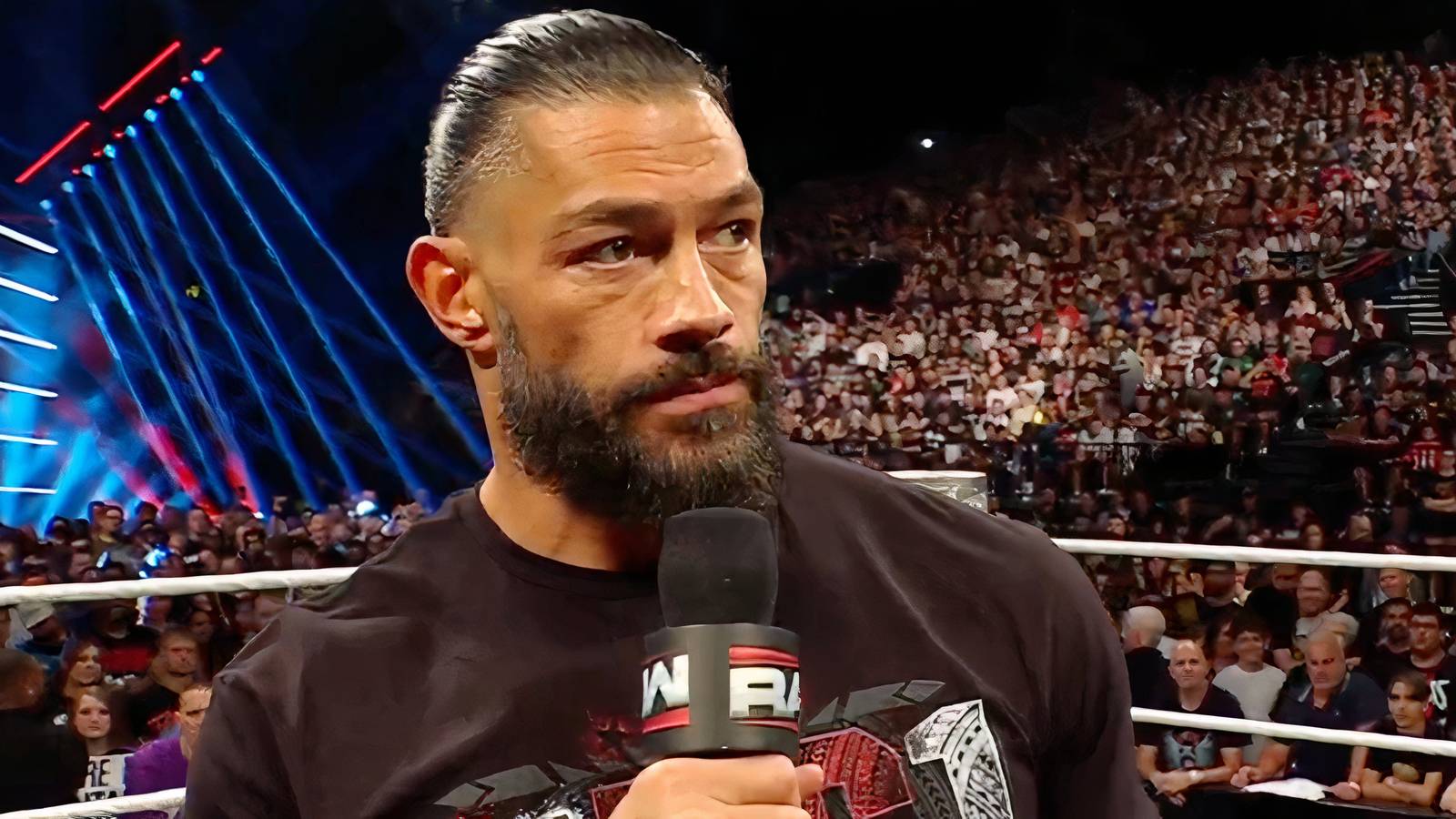Roman Reigns' Reaction to WWE Fans Booing Cody Rhodes During Raw Promo