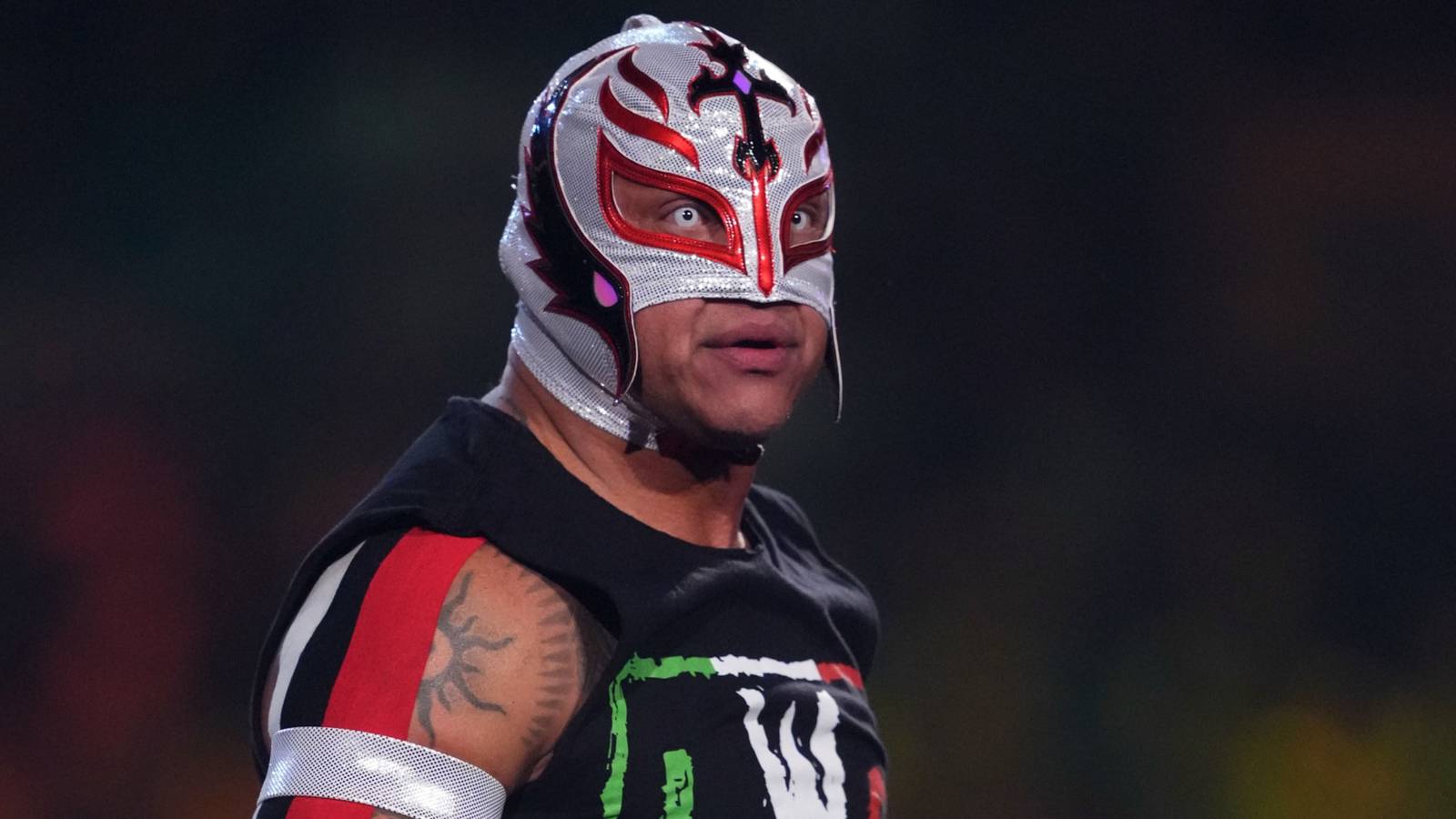 Photo Emerges of WWE Legend Rey Mysterio Without His Mask