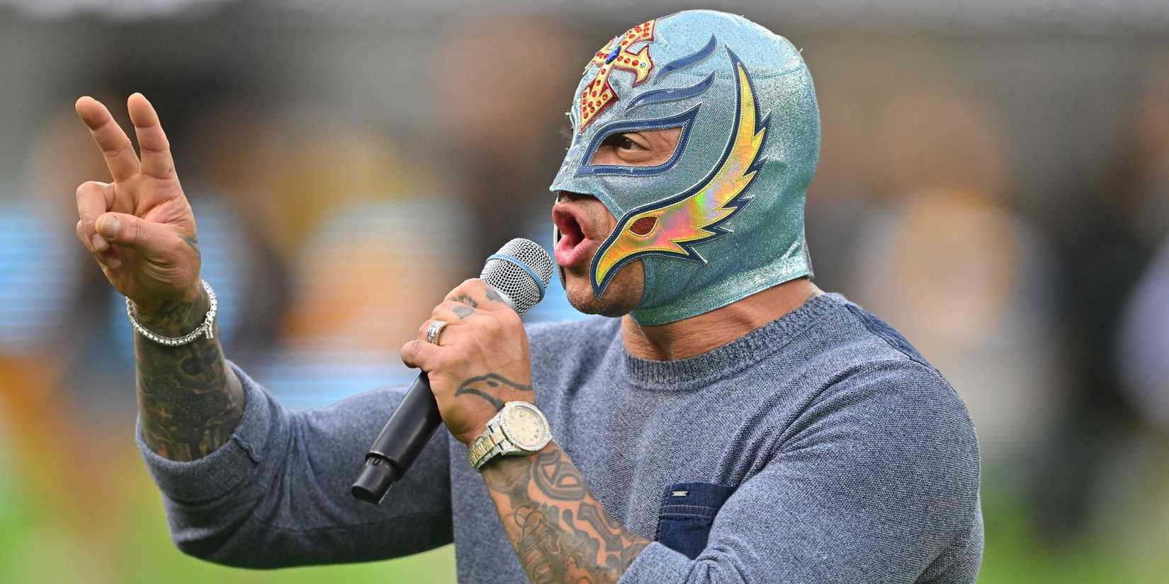 Photo Emerges of WWE Legend Rey Mysterio Without His Mask