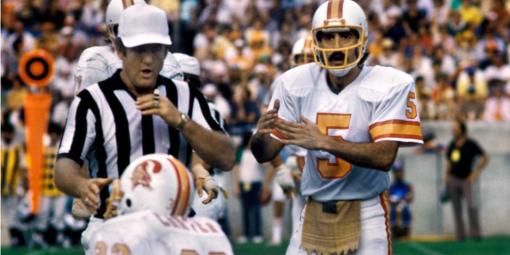 Ranking Top 10 Worst Teams in NFL History