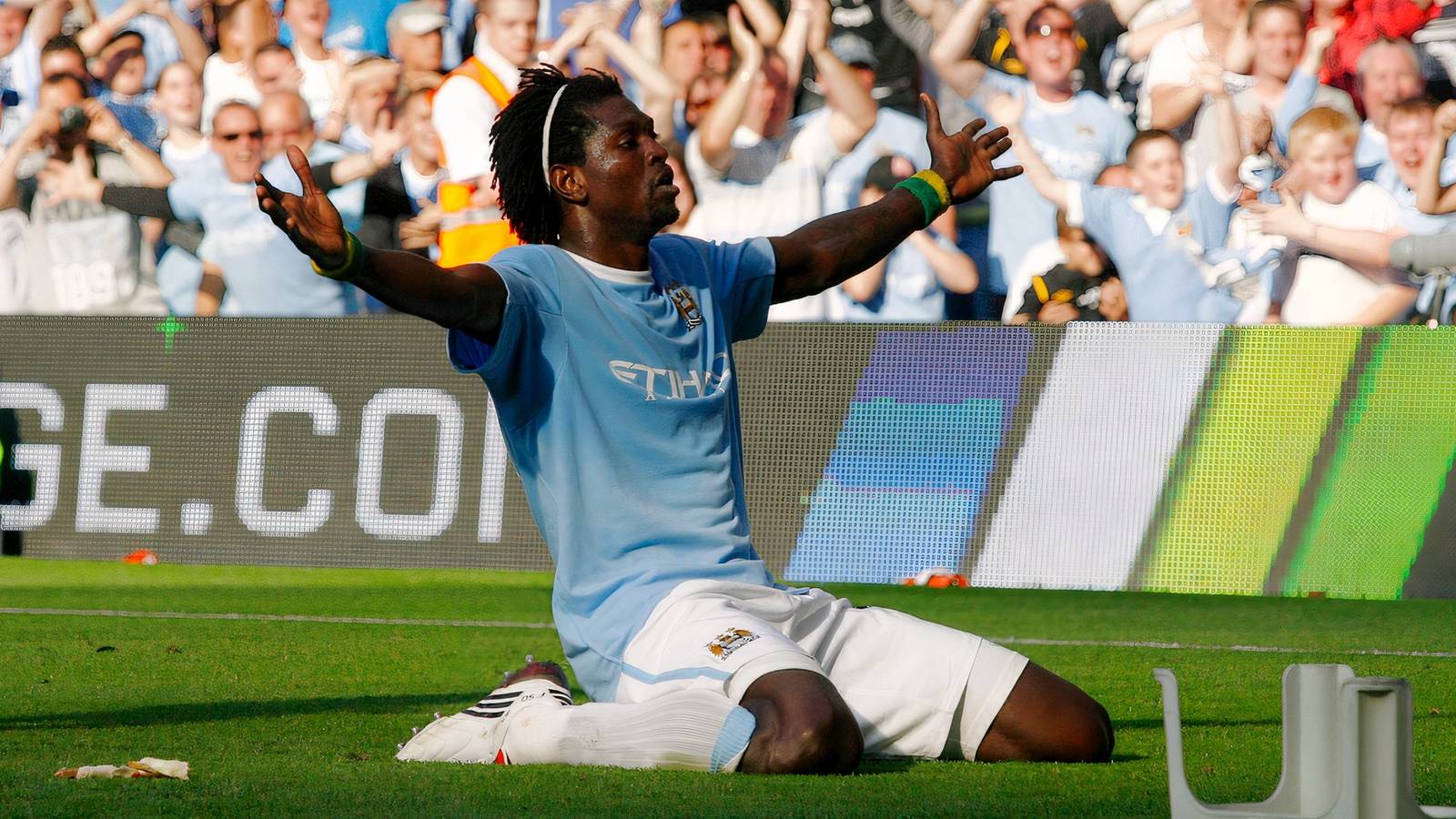 20 Most Iconic Goal Celebrations in Football History [Ranked by Fans]