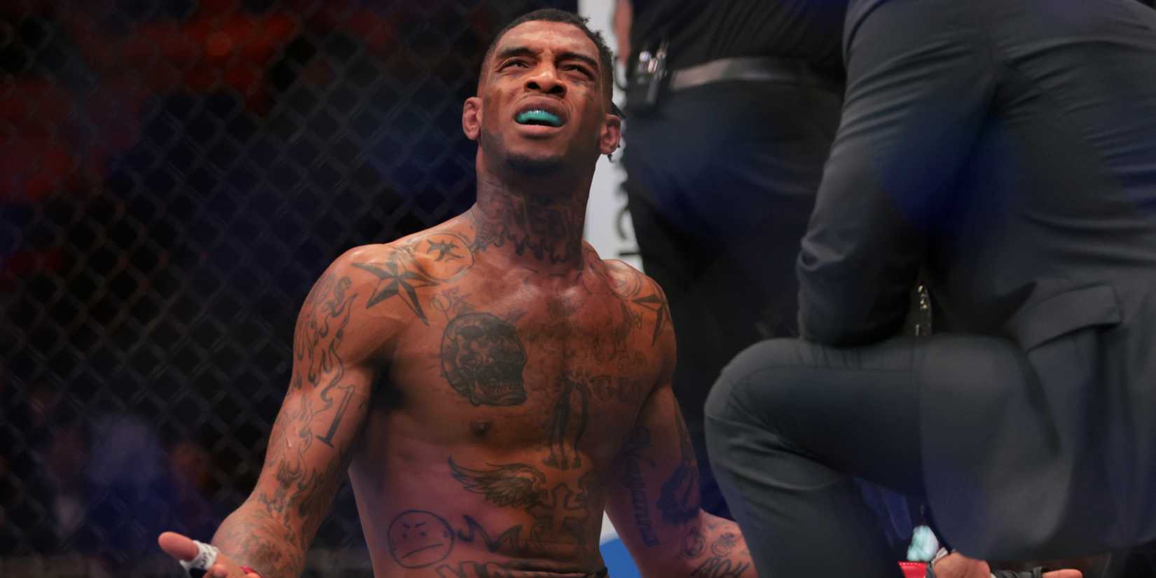 UFC Fighter Sedriques Dumas Stuns Fans By Showing How Much Money is in ...