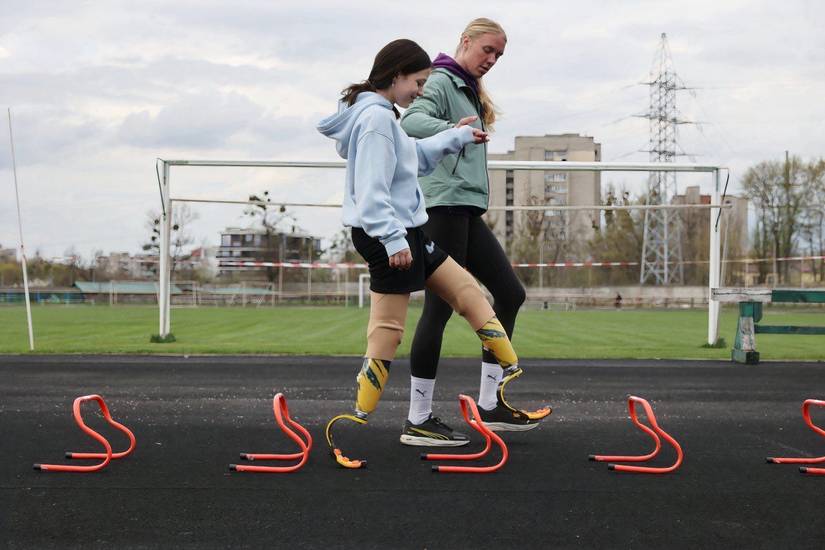 Yana's Story: How Teen Ukrainian Runner is Defying Tragedy with ...