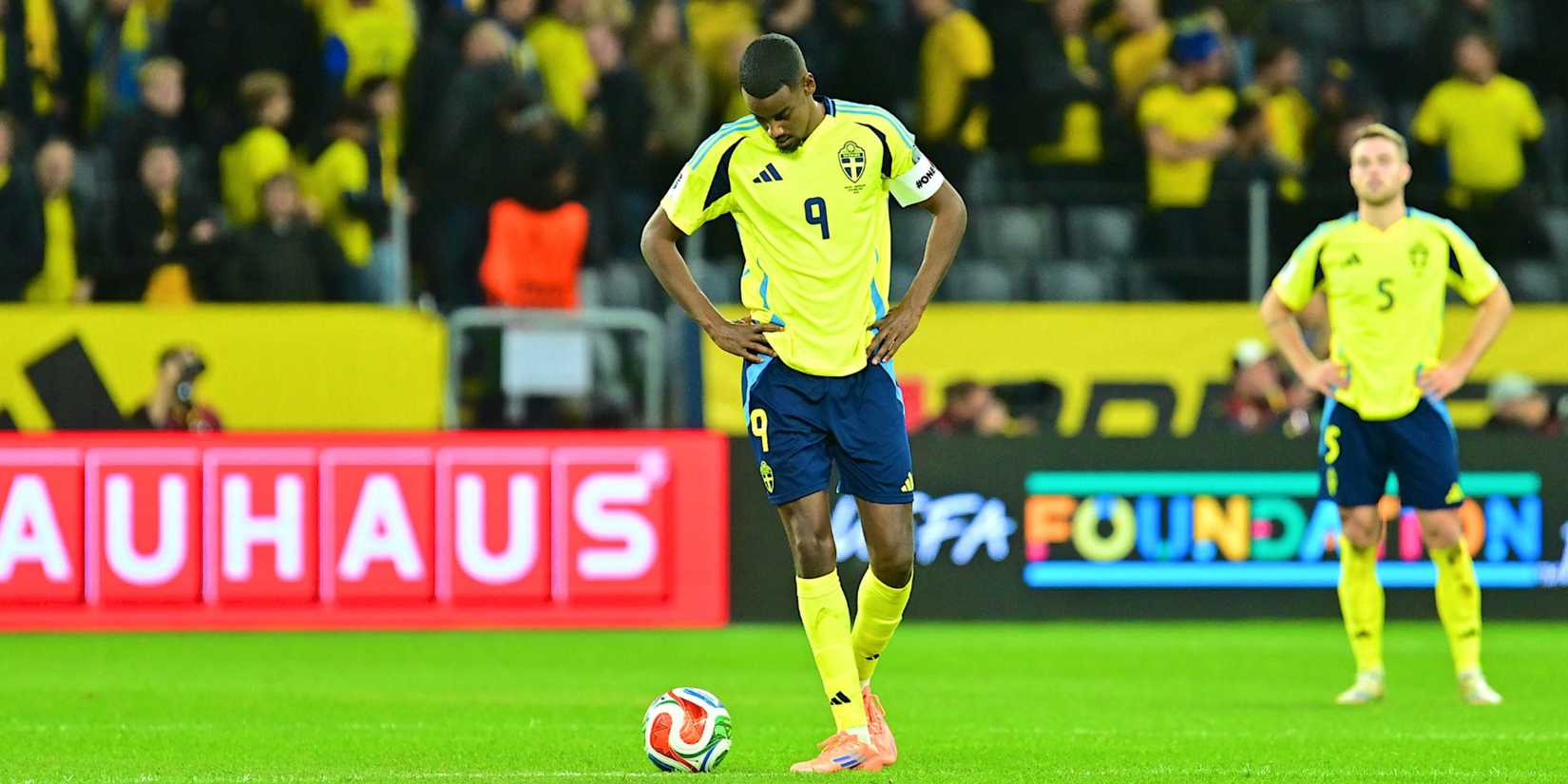 'National Disgrace' - Brutal Alexander Isak Reaction Unfolds After ...