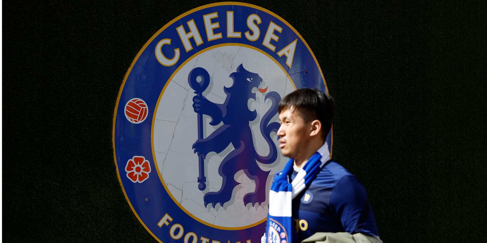 Advert Featuring Lewis Hamilton & Chelsea FC Badge Has Been Banned
