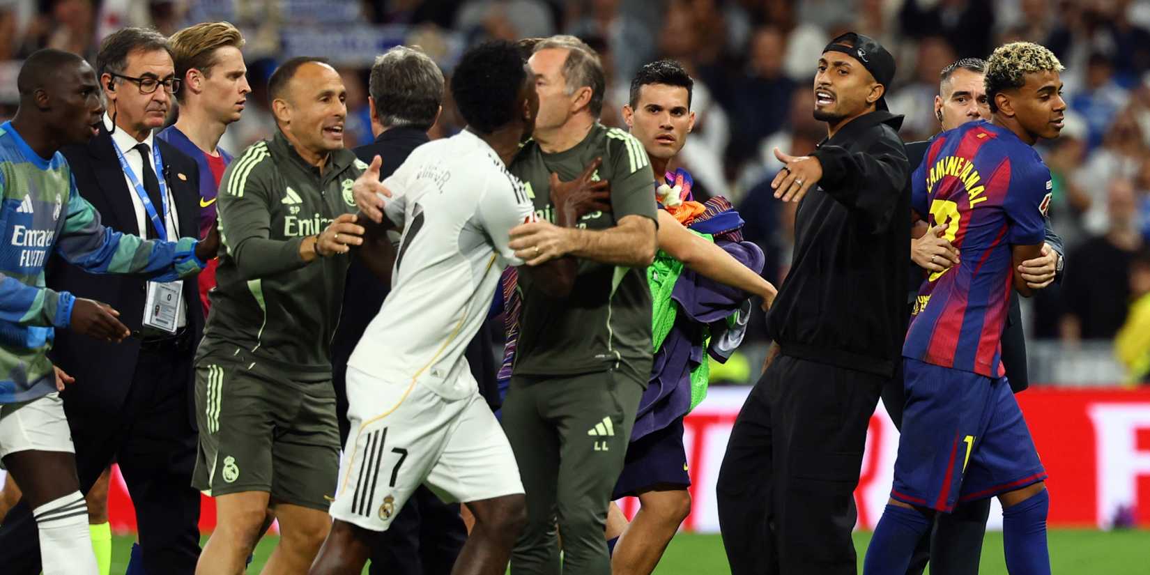 Real Madrid 2-1 Barcelona: Footage Shows What Caused Lamine Yamal Brawl