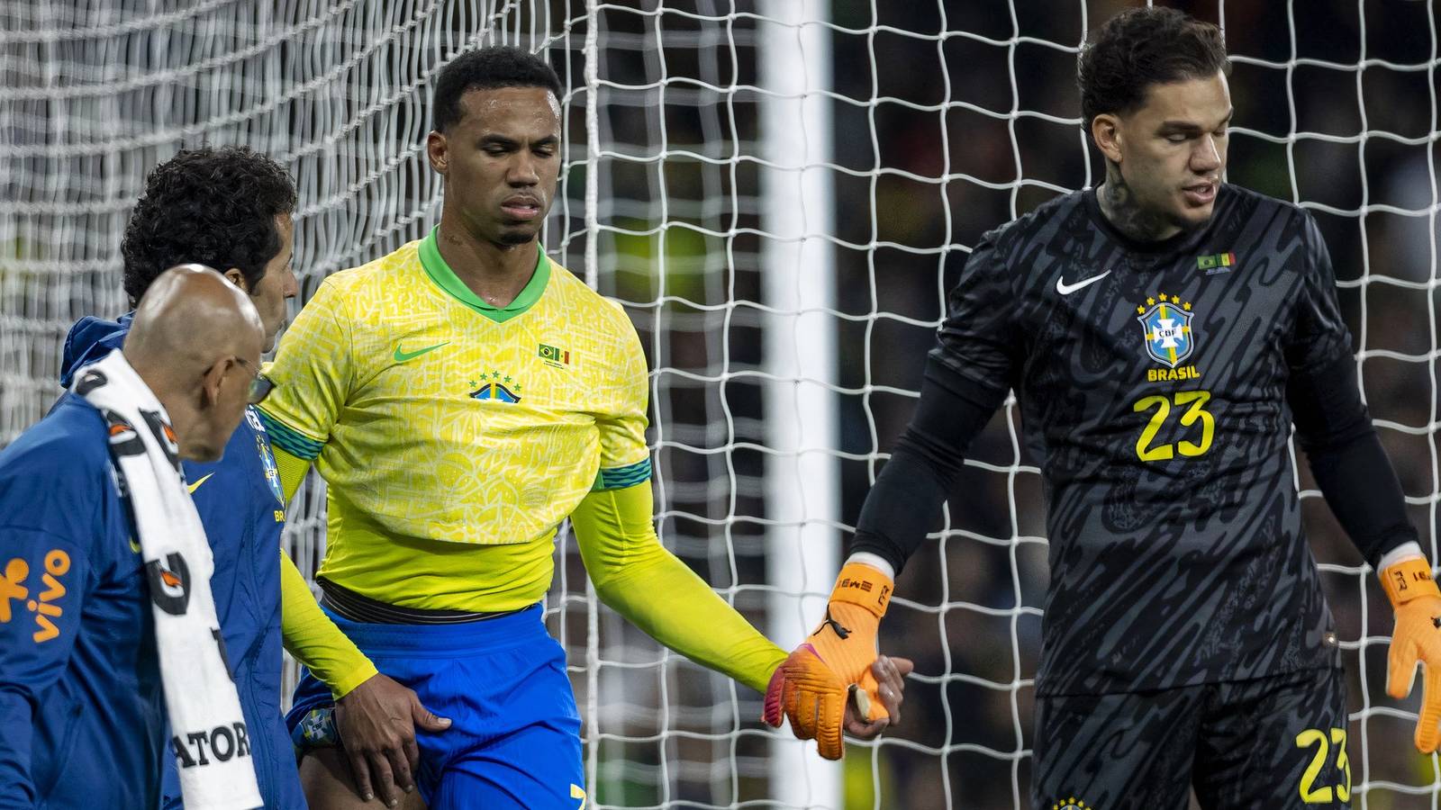 久保史緒里 エロ