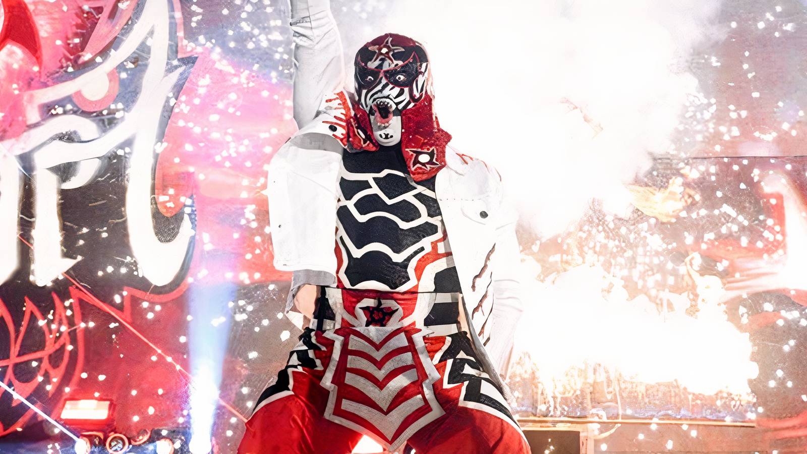 WWE Raw Match Stopped After Penta Suffers Legitimate Injury vs Solo Sikoa