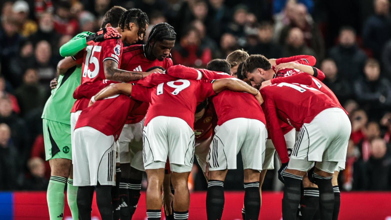 Man Utd 4-4 Bournemouth: Luke Shaw Must Be Sold After 4/10 Disasterclass