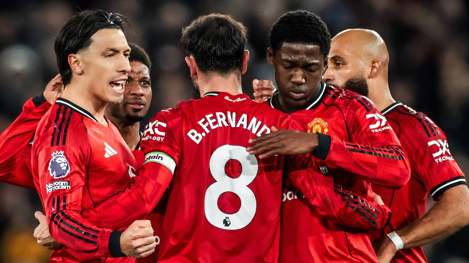 Footage Shows What Cars Manchester United Players Drive