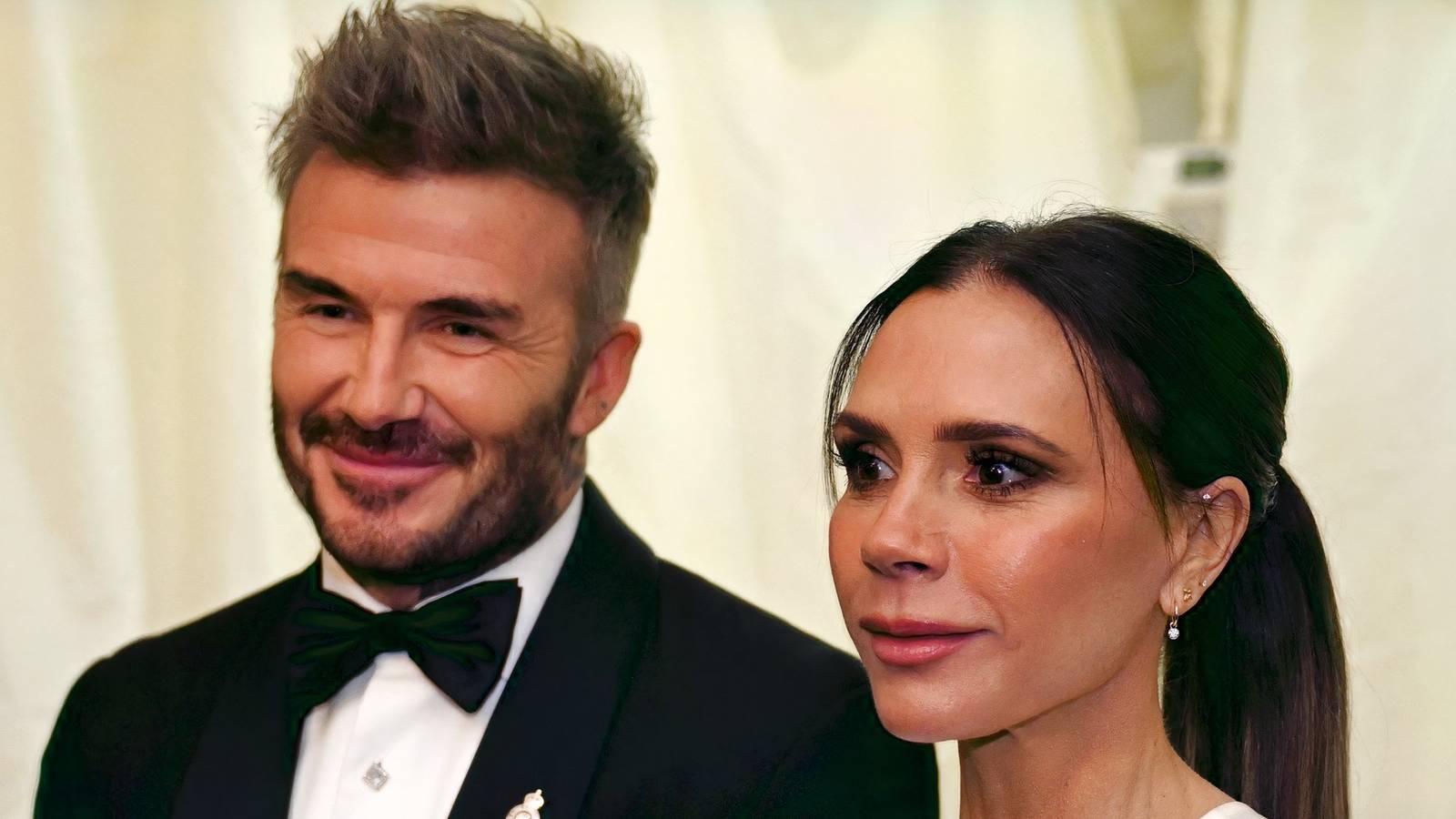 David Beckham and Victoria Send Message as Brooklyn Breaks Silence ...