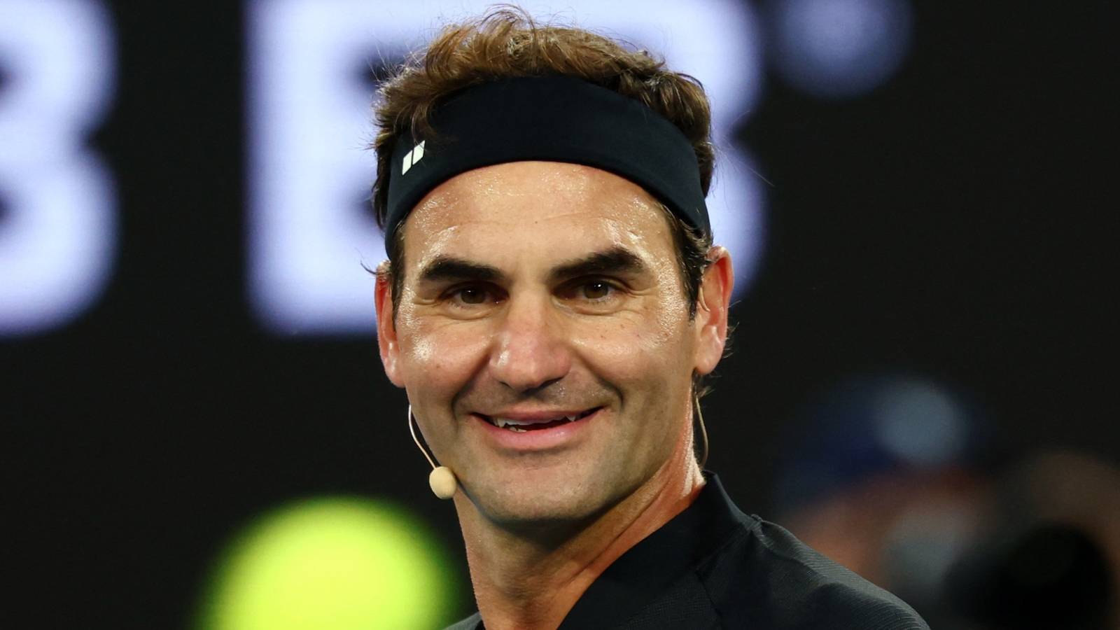 Roger Federer Rolls Back the Years With Win in Tennis Comeback