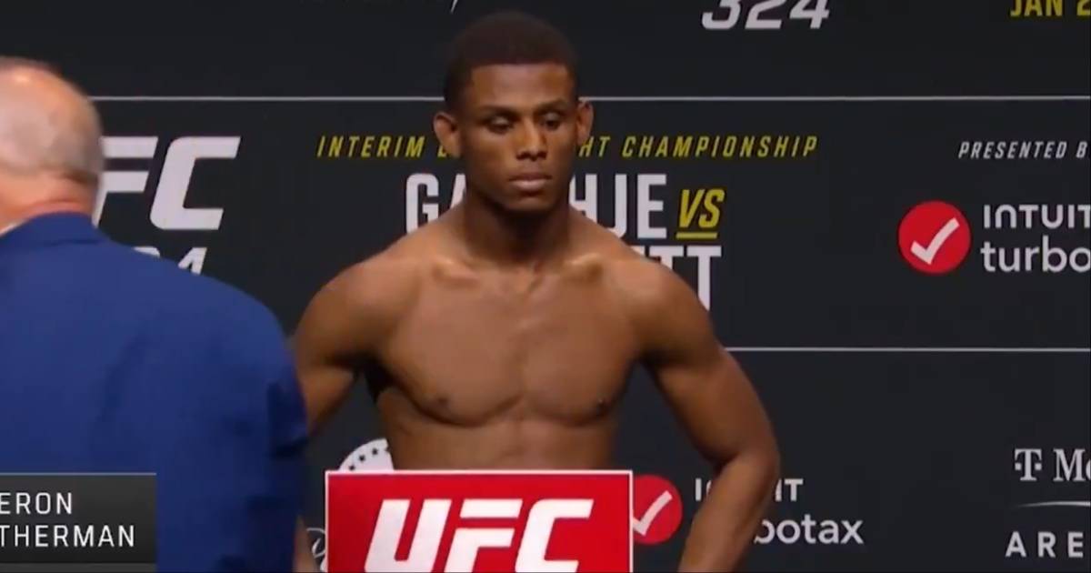 Cameron Smotherman Passes Out on Stage Before UFC 324