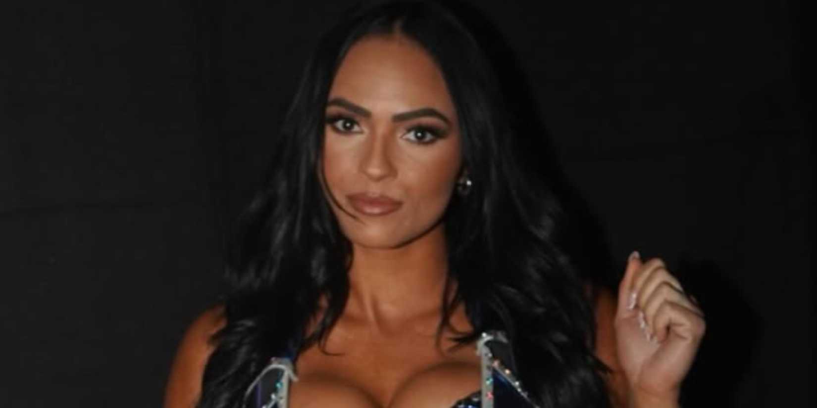 Kiana James Suffers X-Rated Wardrobe Malfunction at Elimination Chamber ...
