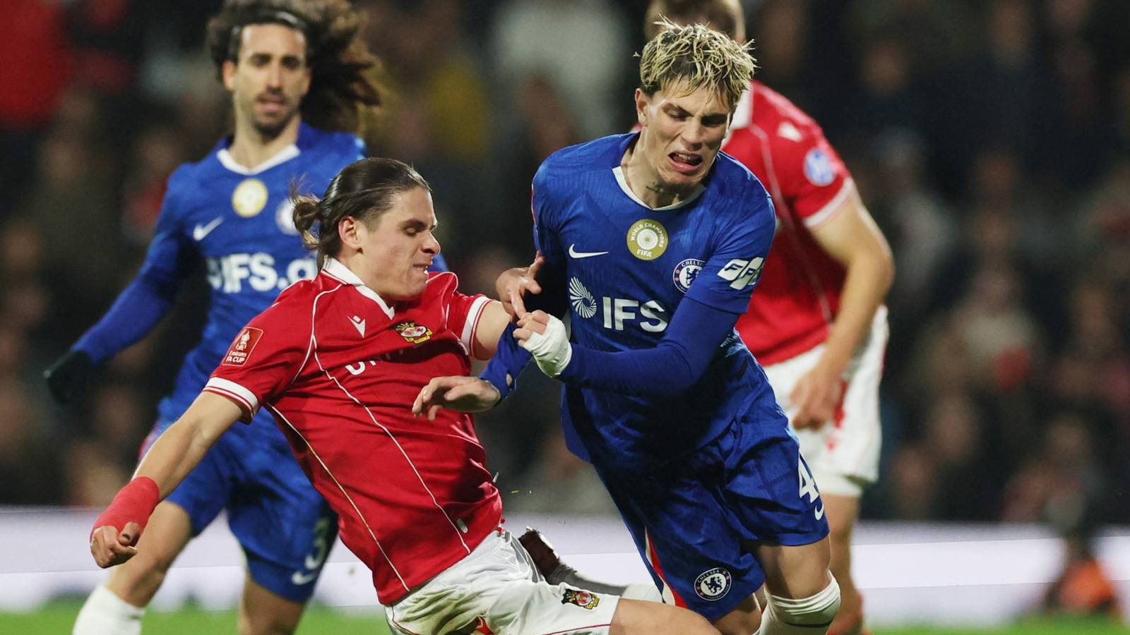 Keith Hackett and Wayne Rooney Disagree on Wrexham vs Chelsea Red Card