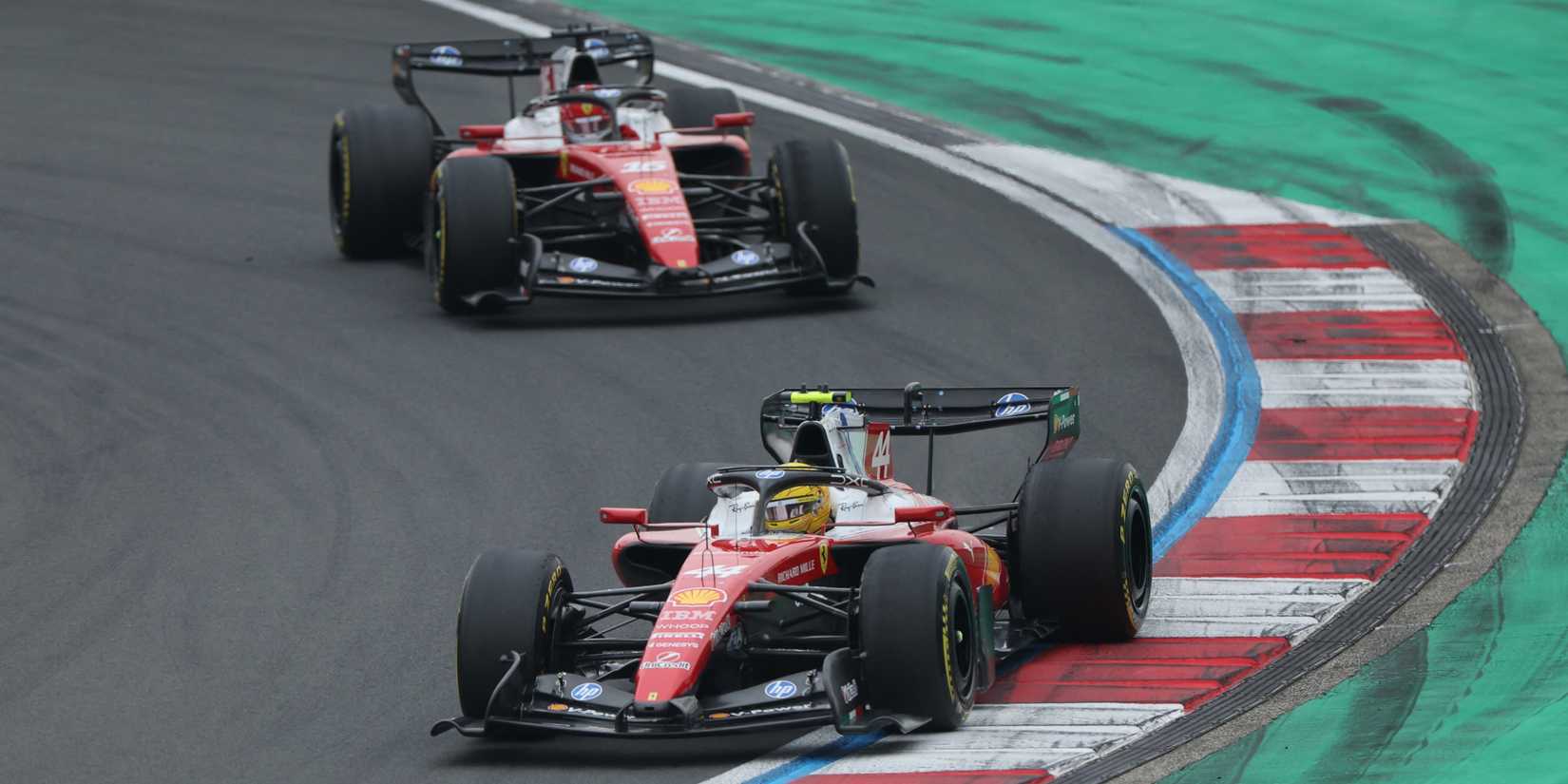 F1: Lewis Hamilton Accused of 'Destroying' Ferrari's Chinese GP