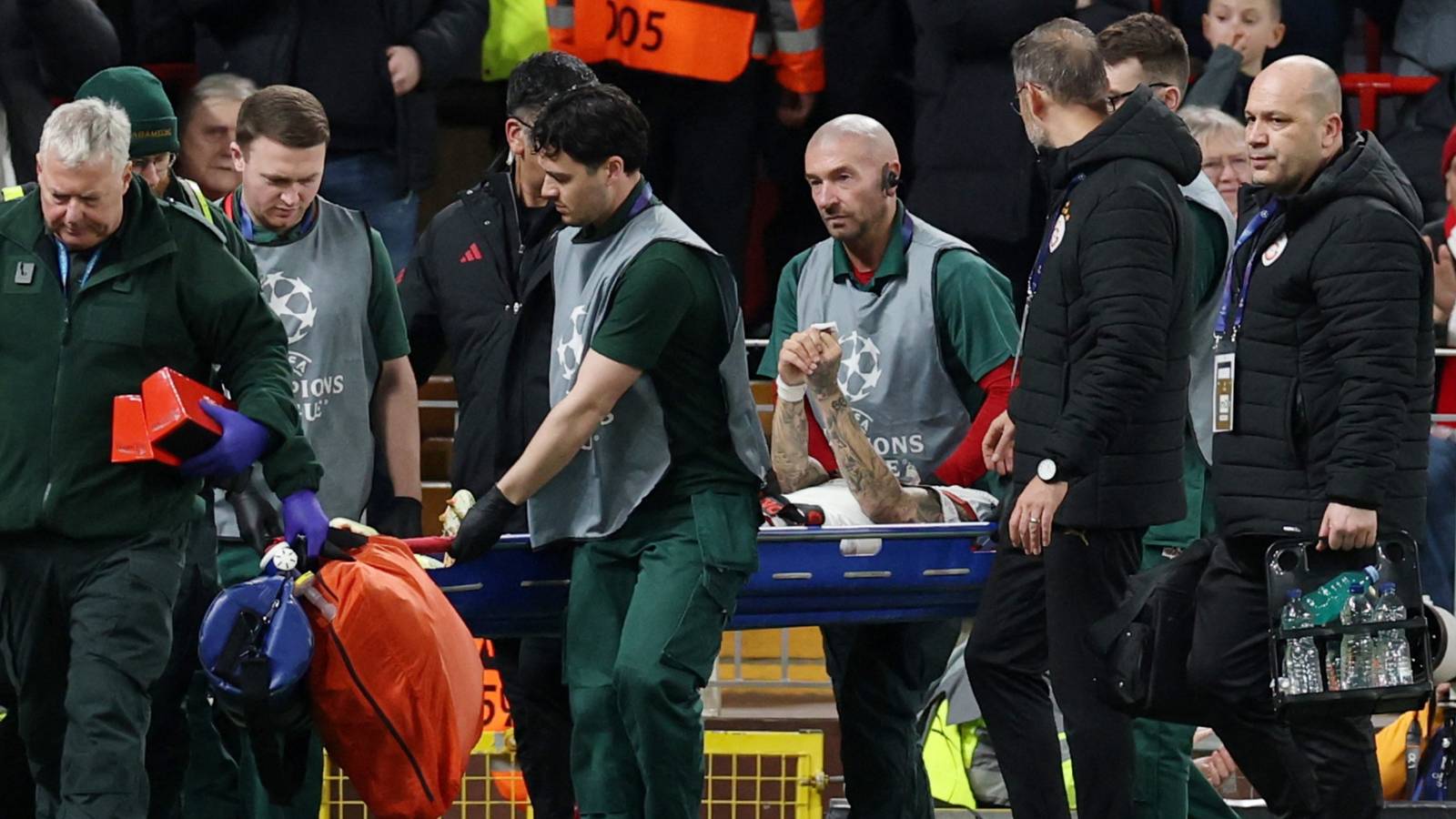 Galatasaray's Noa Lang in Hospital After Freak Injury vs Liverpool