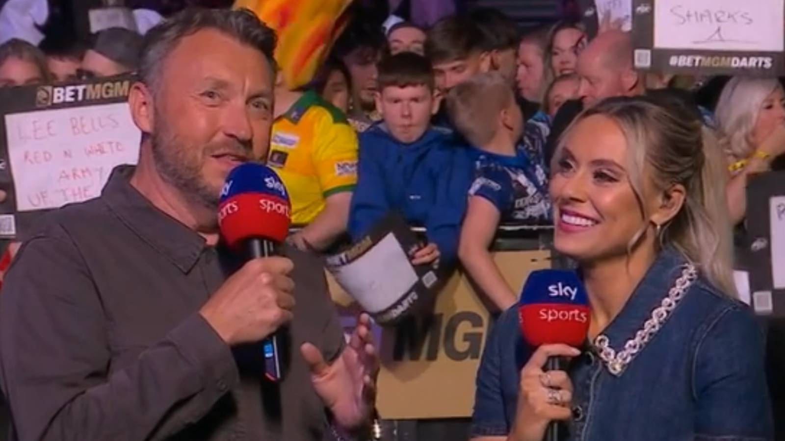 Wayne Mardle Responds to Darts Fan Who Claims He 'Went Quiet' During ...