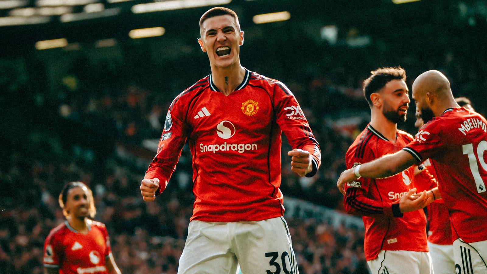 Benjamin Sesko: Life under Carrick, Man Utd Title Hopes and Idolising ...