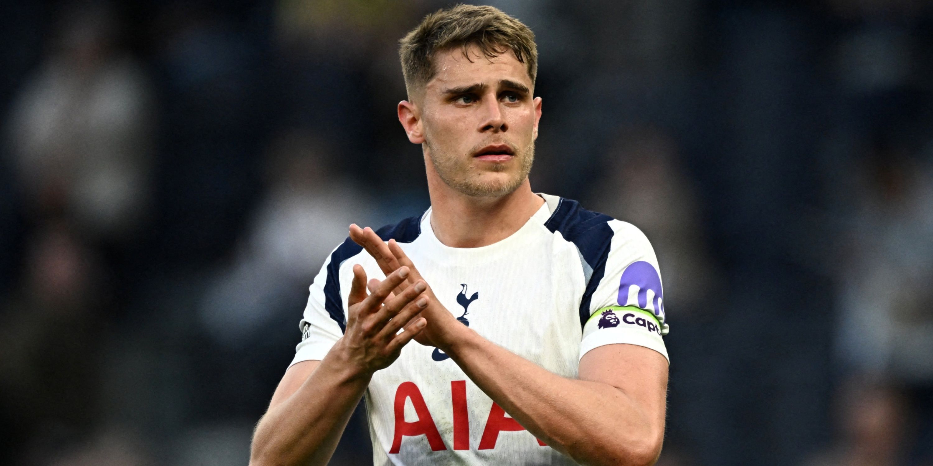 Major Twist Emerges on Micky Van de Ven's Future at Tottenham
