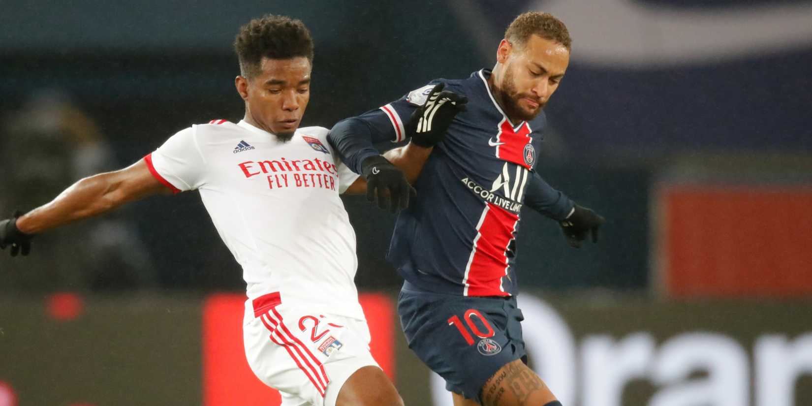 Why Vasco's Captain Thiago Mendes Refused to Shake Neymar's Hand Before ...